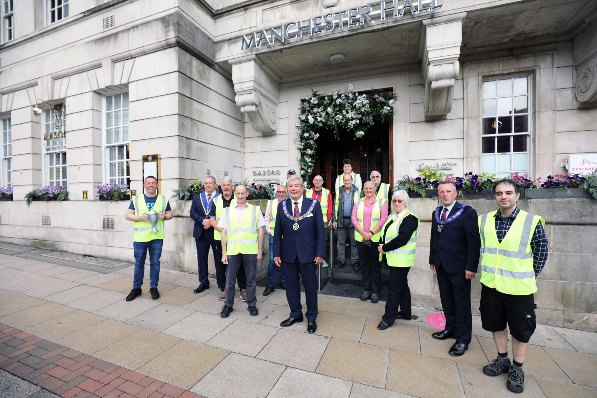 Manchester Masons travel from West to East with the “Loving Cup” | The ...